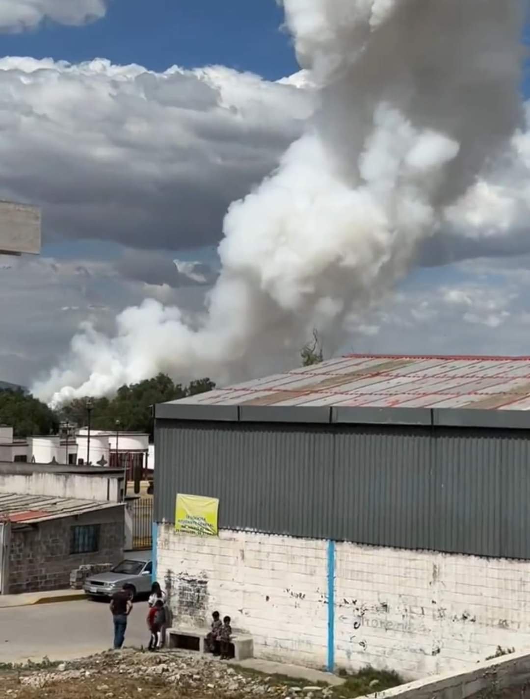 10 lesionados dejaron fuertes explosiónes de polvorínes - MNoticias